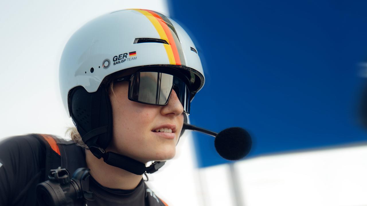 SailGP: Anna Barth - Von der Elbe auf die Segelweltbühne