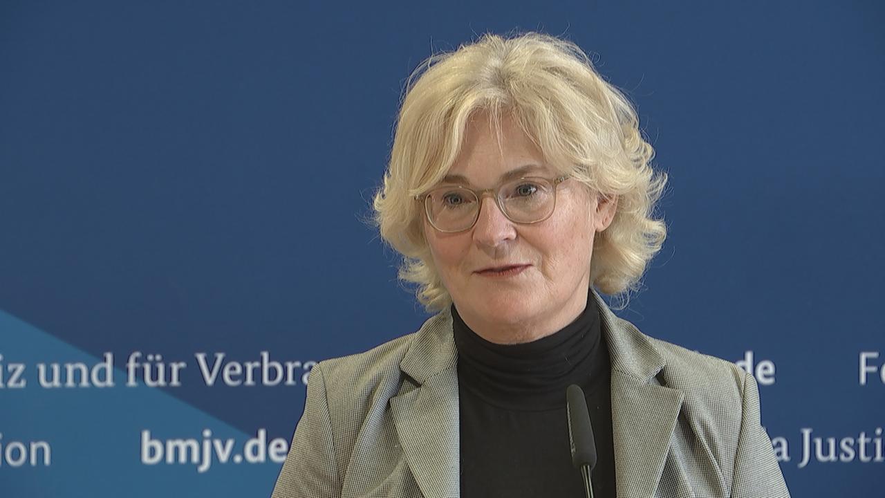 Lambrecht fordert transparente Algorithmen