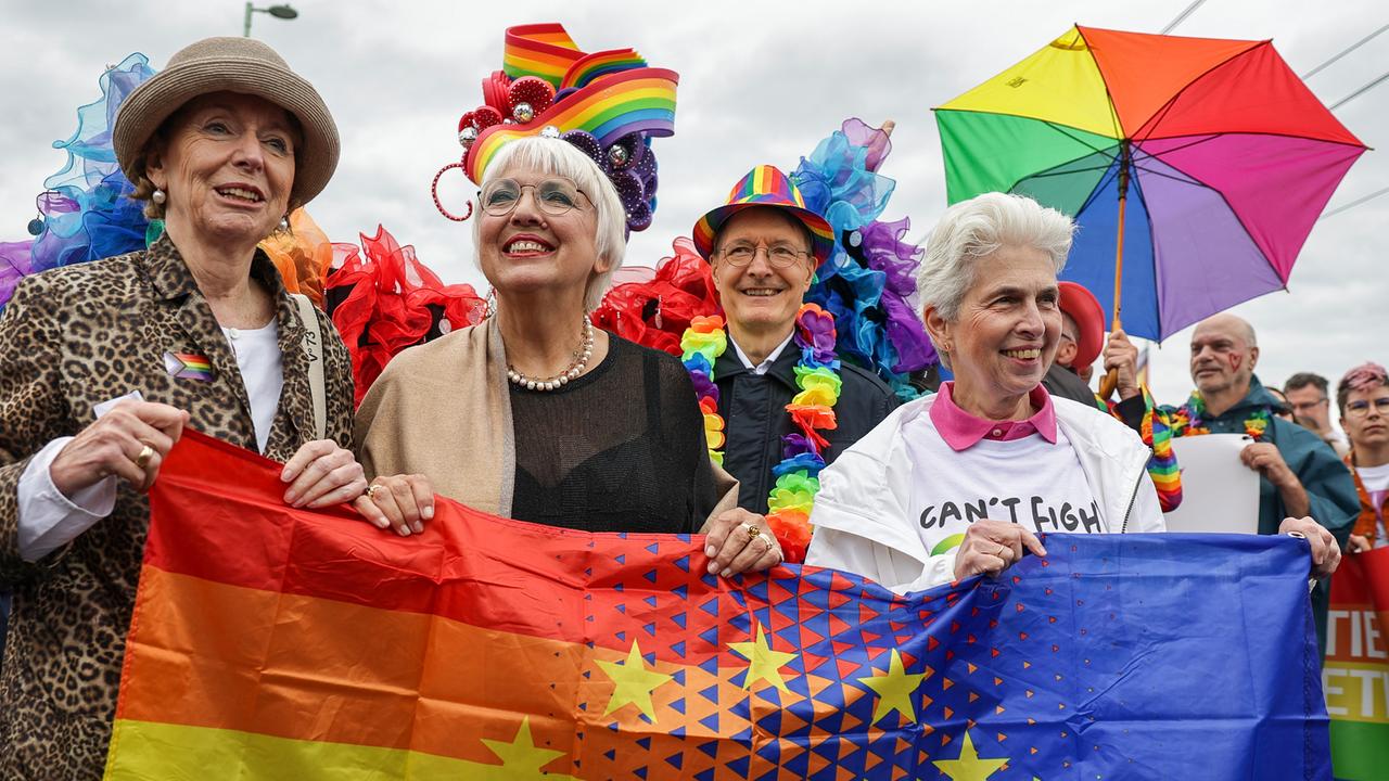 CSD in Köln zieht Hunderttausende an
