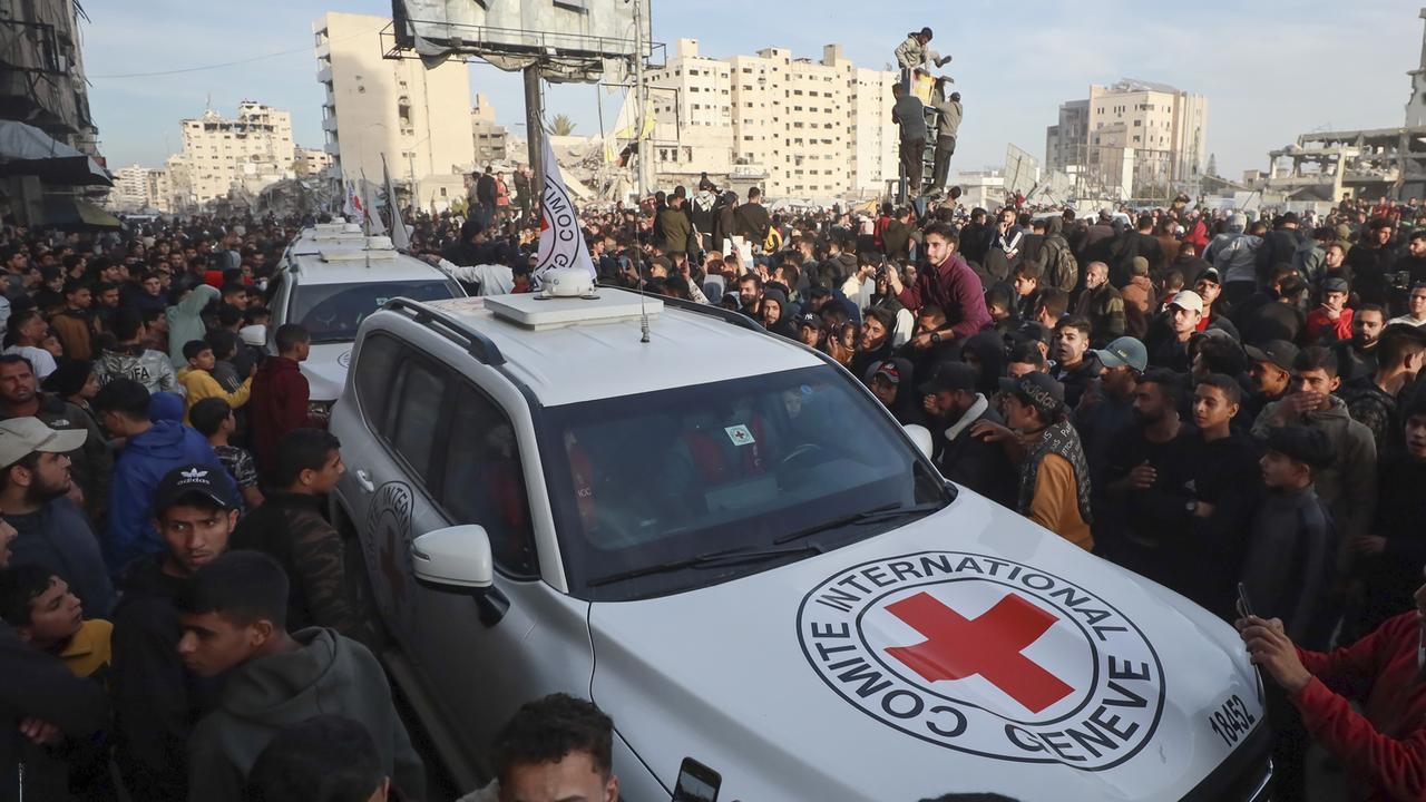 Chaotische Geisel-Übergabe: Israel erhält Zusicherungen