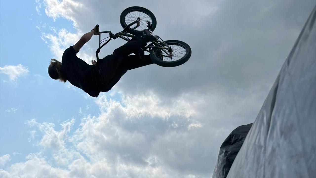 BMX-Profi Jimi hebt ab