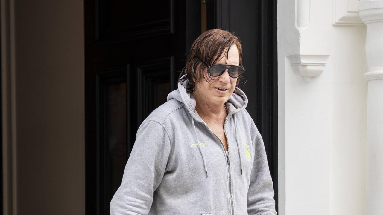 Mickey Rourke: "Ich würde niemals Fans um Geld bitten"