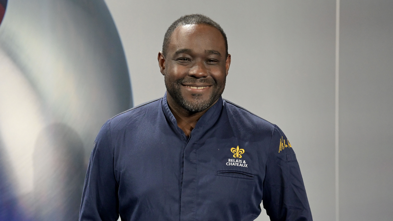 Star-Koch Nelson Müller eröffnet eigenes Hotel