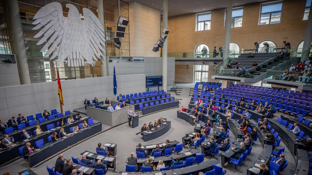 Sicherheitspaket der Ampel: Erste Beratungen im Bundestag