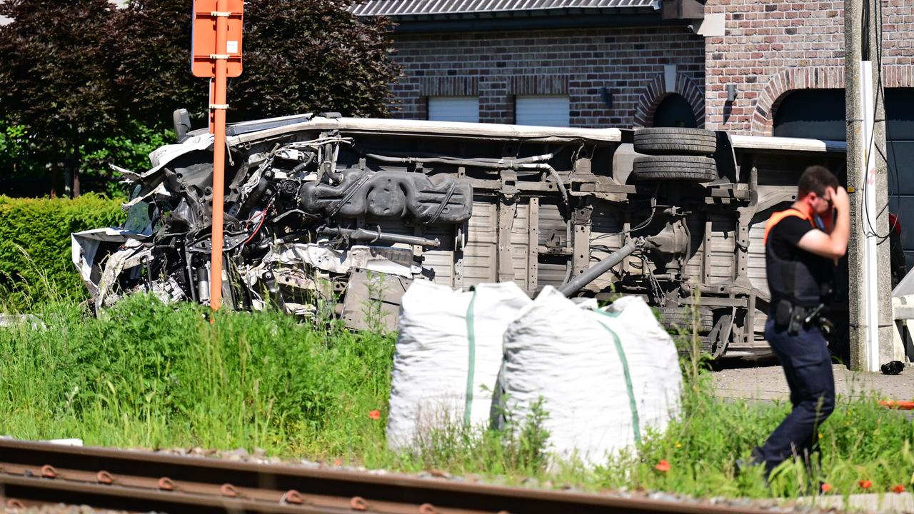 Schwerer Schulbus-Unfall in Belgien