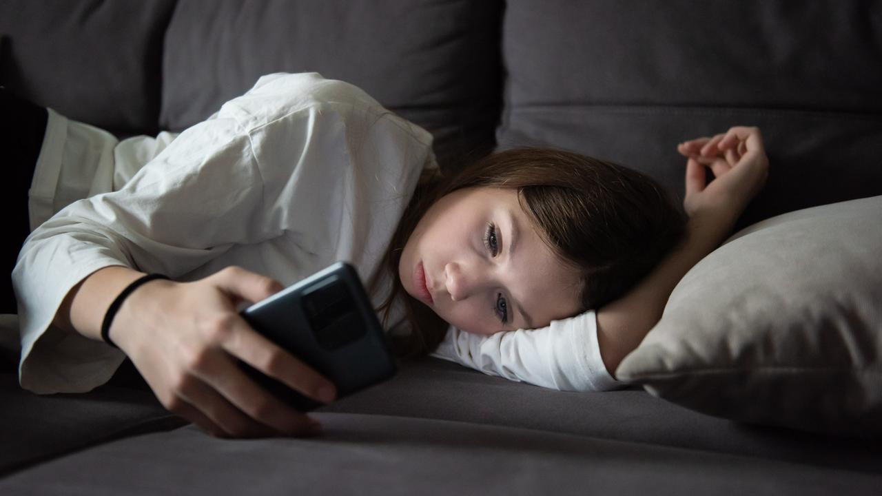 Social-Media-Verbot für Kinder? Umfrage zu Sucht befeuert Debatte