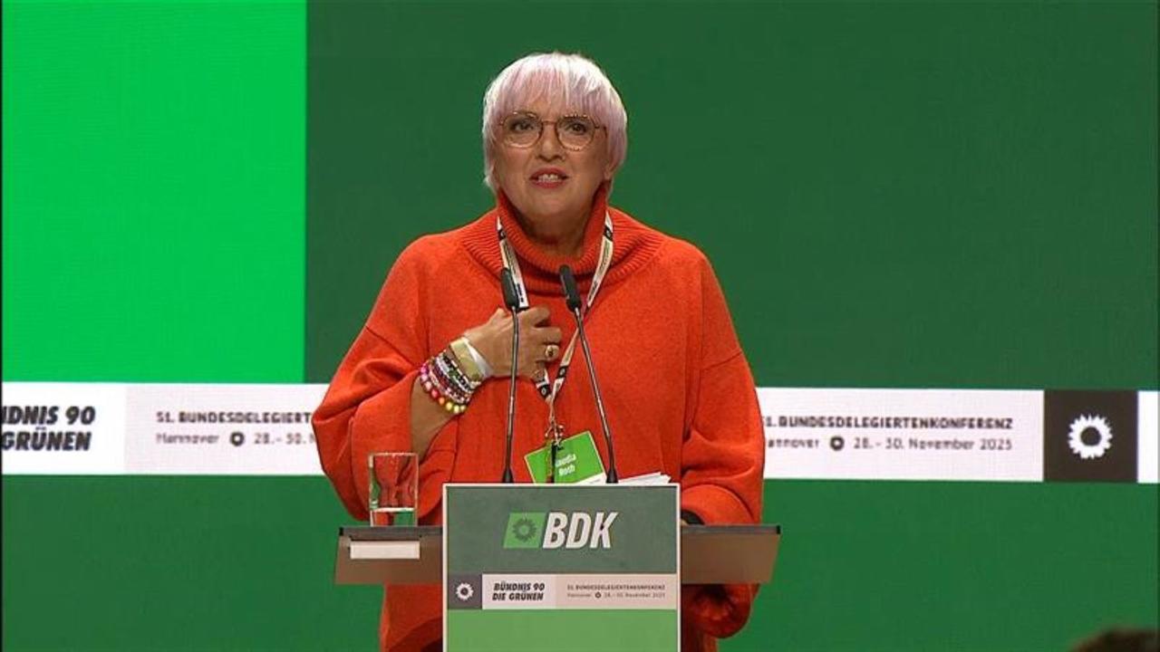 Claudia Roth: "Gemeinsam jetzt knallgrün"