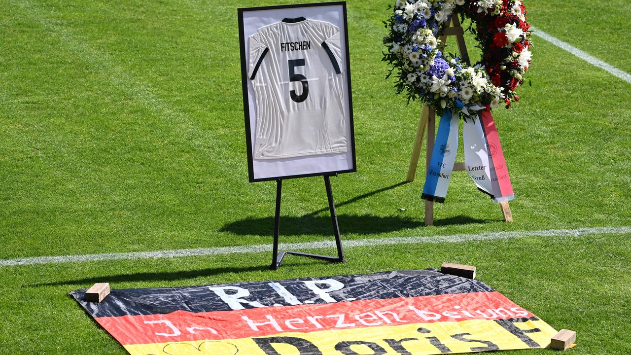 Weggefährten und Fans nehmen Abschied von Doris Fitschen