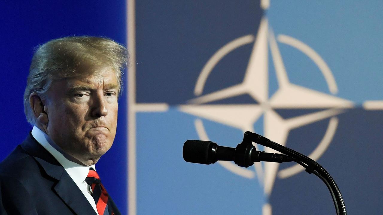 Experte über Nato: Wie kam es zur Abhängigkeit von den USA?