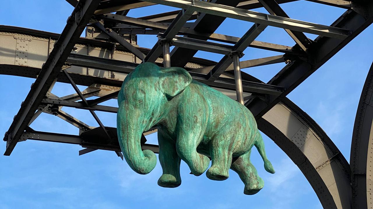 Bokep daddy ash new wow, I spotted her ad for the first