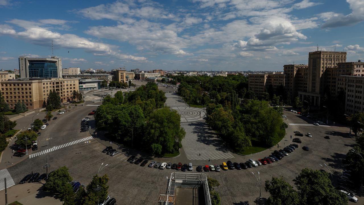 Ukraine im dritten Kriegsjahr: Wie der Alltag in Charkiw ist