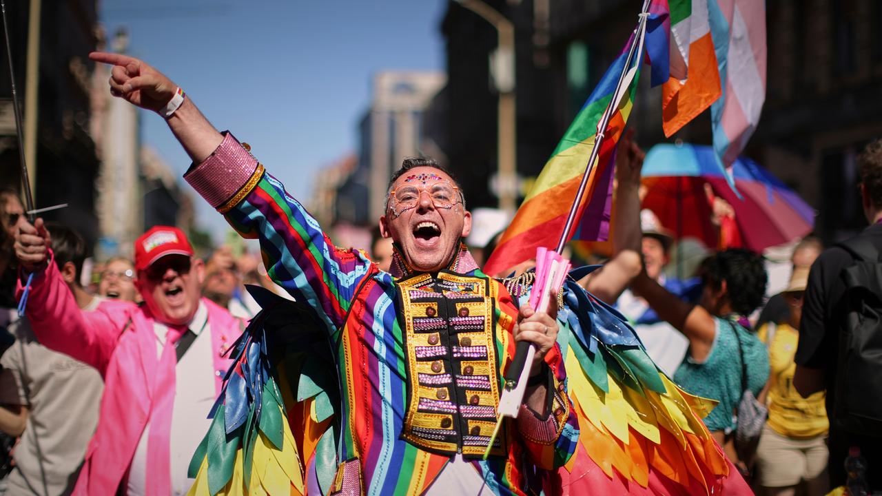 Tausende bei der Pride Parade in Budapest