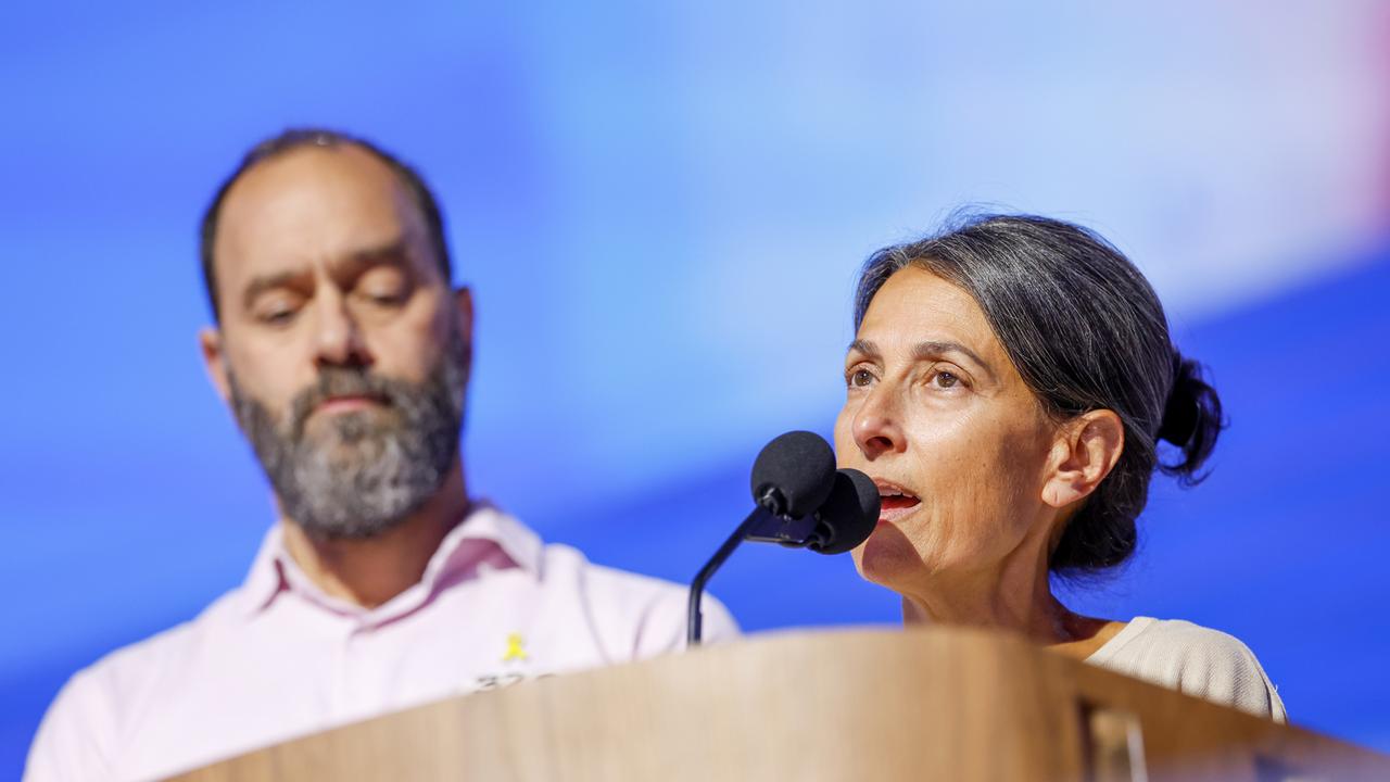 Eltern von Hamas-Geisel sprechen auf Demokraten-Parteitag